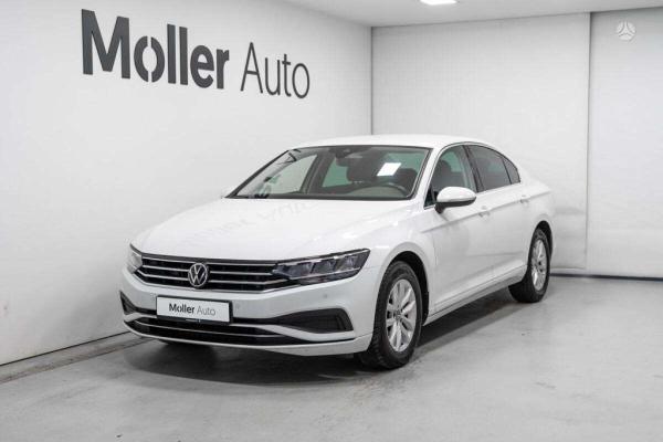 White Volkswagen Passat 2022 in Vilnius, with an engine capacity of 1.50 L and mileage of 111 thousand km for 18200 €, photo 1 on AUTOMOTO.COM.LV
