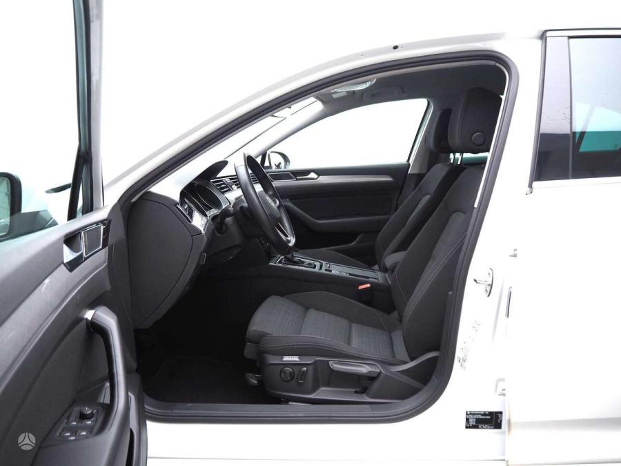Balts Volkswagen Passat 2022 Viļņa, ar dzinēja tilpumu 1.50 L un nobraukumu 85 tūkst. km par 16600 €, foto 13 vietnē AUTOMOTO.COM.LV