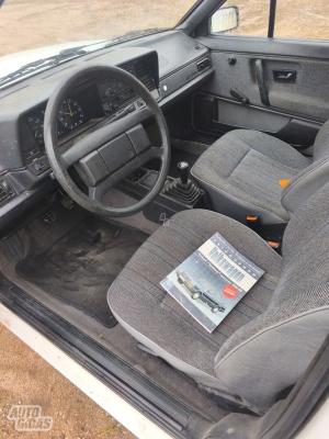 Balts Volkswagen Passat 1988 Ignalina, ar dzinēja tilpumu 1.80 L un nobraukumu 199 tūkst. km par 1499 €, foto 9 vietnē AUTOMOTO.COM.LV