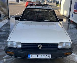 Balts Volkswagen Passat 1988 Viļņa, ar dzinēja tilpumu 1.78 L un nobraukumu 300 tūkst. km par 1700 €, foto 7 vietnē AUTOMOTO.COM.LV