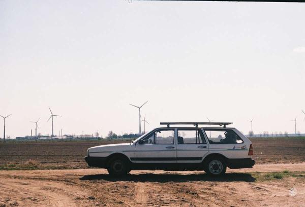 Balts Volkswagen Passat 1988 Viļņa, ar dzinēja tilpumu 1.78 L un nobraukumu 300 tūkst. km par 1700 €, foto 10 vietnē AUTOMOTO.COM.LV