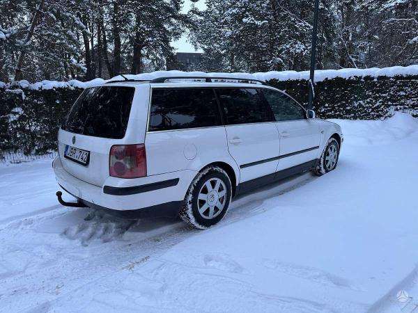 Balts Volkswagen Passat 2001 Kauņa, ar dzinēja tilpumu 1.90 L un nobraukumu 390 tūkst. km par 800 €, foto 5 vietnē AUTOMOTO.COM.LV