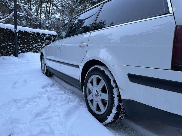 Balts Volkswagen Passat 2001 Kauņa, ar dzinēja tilpumu 1.90 L un nobraukumu 390 tūkst. km par 800 €, foto 7 vietnē AUTOMOTO.COM.LV