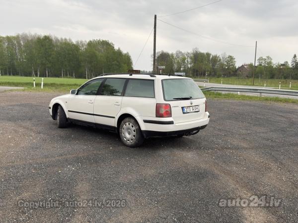 Белый Фольксваген Пассат 2001 в Таллин, объемом двигателя 1.90 л и пробегом 490 тыс. км за 1900 €, фото 4 на AUTOMOTO.COM.LV