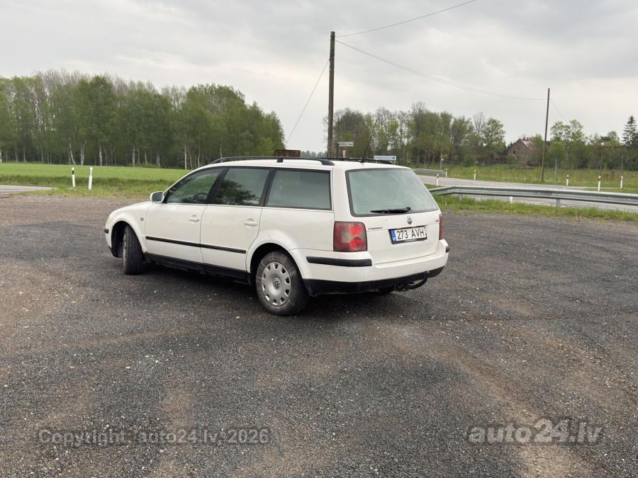 White Volkswagen Passat 2001 in Tallinn, with an engine capacity of 1.90 L and mileage of 490 thousand km for 1900 €, photo 5 on AUTOMOTO.COM.LV