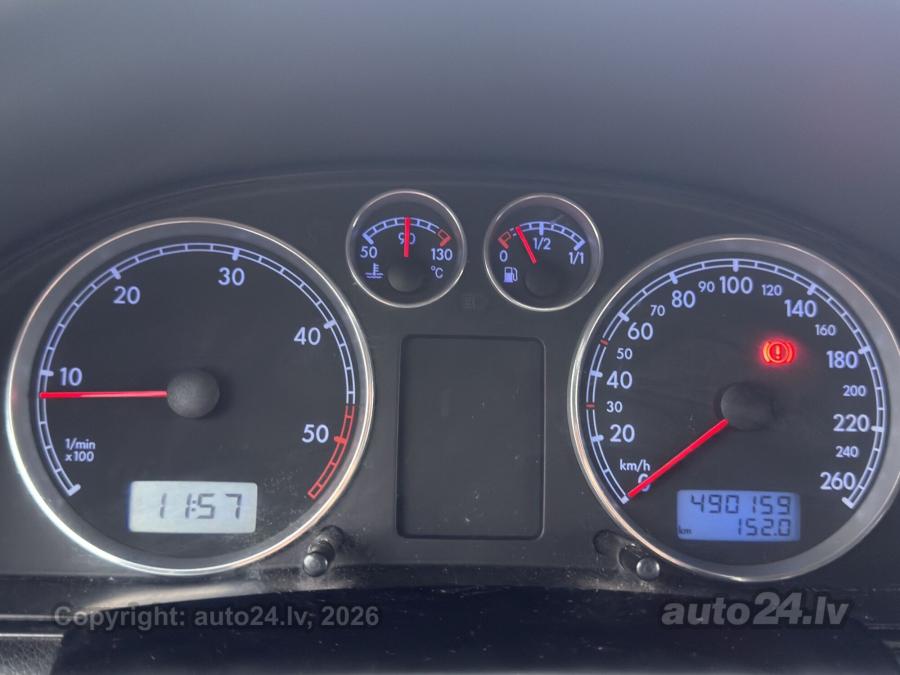 White Volkswagen Passat 2001 in Tallinn, with an engine capacity of 1.90 L and mileage of 490 thousand km for 1900 €, photo 14 on AUTOMOTO.COM.LV