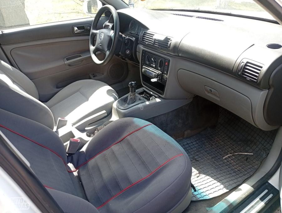 Balts Volkswagen Passat 2002 Viļņa, ar dzinēja tilpumu 1.90 L un nobraukumu 300 tūkst. km par 1150 €, foto 11 vietnē AUTOMOTO.COM.LV