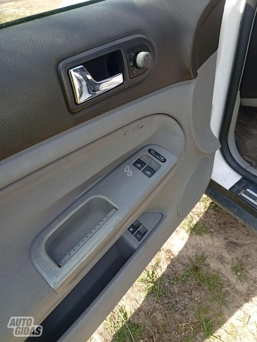 Balts Volkswagen Passat 2002 Viļņa, ar dzinēja tilpumu 1.90 L un nobraukumu 300 tūkst. km par 1150 €, foto 13 vietnē AUTOMOTO.COM.LV