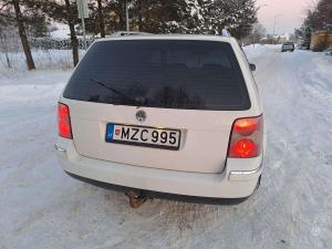 Balts Volkswagen Passat 2003 Viļņa, ar dzinēja tilpumu 2.50 L un nobraukumu 290 tūkst. km par 1340 €, foto 6 vietnē AUTOMOTO.COM.LV