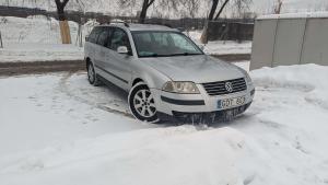 White Volkswagen Passat 2003 in Vilnius, with an engine capacity of 2.00 L and mileage of 339 thousand km for 1450 €, photo  on AUTOMOTO.COM.LV