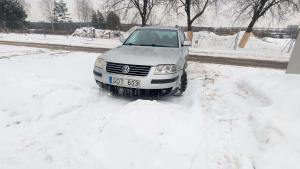 Balts Volkswagen Passat 2003 Viļņa, ar dzinēja tilpumu 2.00 L un nobraukumu 339 tūkst. km par 1450 €, foto 2 vietnē AUTOMOTO.COM.LV