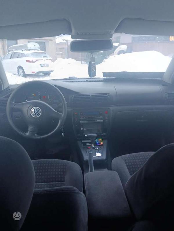 Balts Volkswagen Passat 2003 Klaipėda, ar dzinēja tilpumu 2.50 L un nobraukumu 293 tūkst. km par 600 €, foto 7 vietnē AUTOMOTO.COM.LV