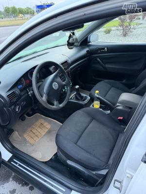 White Volkswagen Passat 2003 in Silute, with an engine capacity of 1.90 L and mileage of 451 thousand km for 1350 €, photo 8 on AUTOMOTO.COM.LV