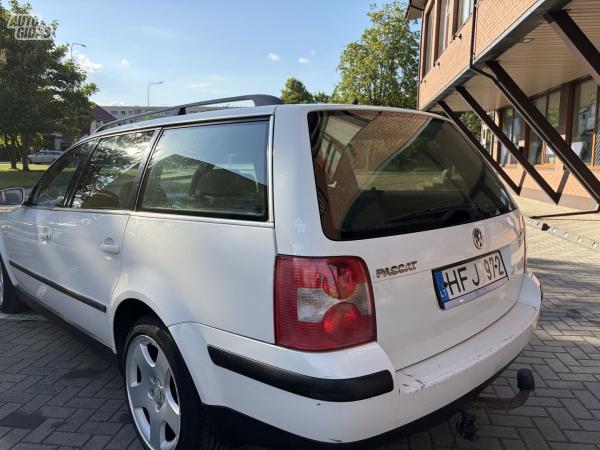 White Volkswagen Passat 2003 in Jonava, with an engine capacity of 1.90 L and mileage of 500 thousand km for 1700 €, photo 7 on AUTOMOTO.COM.LV