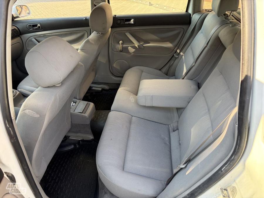 Balts Volkswagen Passat 2003 Jonava, ar dzinēja tilpumu 1.90 L un nobraukumu 500 tūkst. km par 1700 €, foto 17 vietnē AUTOMOTO.COM.LV