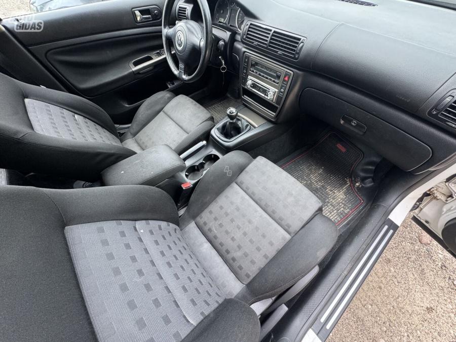 Balts Volkswagen Passat 2003 Kauņa, ar dzinēja tilpumu 1.90 L un nobraukumu 416 tūkst. km par 1550 €, foto 9 vietnē AUTOMOTO.COM.LV