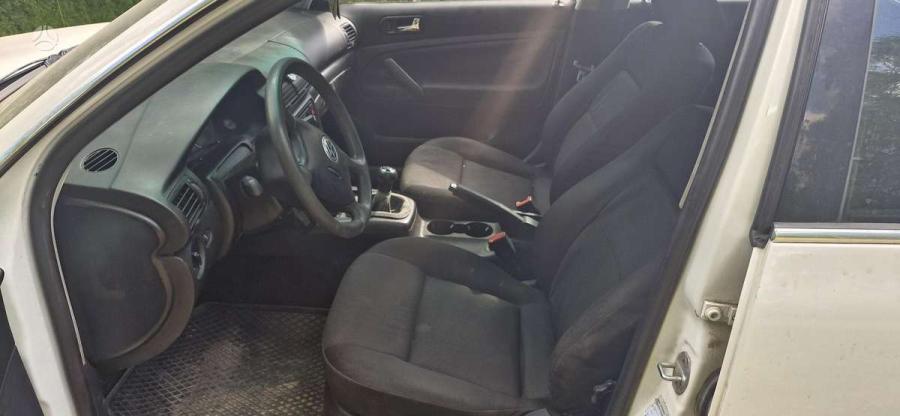 Balts Volkswagen Passat 2004 Kauņa, ar dzinēja tilpumu 1.90 L un nobraukumu 340 tūkst. km par 999 €, foto 8 vietnē AUTOMOTO.COM.LV