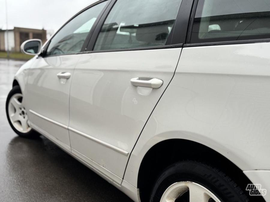 Balts Volkswagen Passat 2005 Kauņa, ar dzinēja tilpumu 2.00 L un nobraukumu 340 tūkst. km par 1850 €, foto 10 vietnē AUTOMOTO.COM.LV