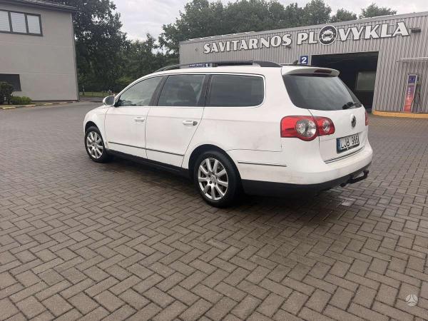 Balts Volkswagen Passat 2007 Vilkaviškis, ar dzinēja tilpumu 1.97 L un nobraukumu 347 tūkst. km par 1070 €, foto 5 vietnē AUTOMOTO.COM.LV