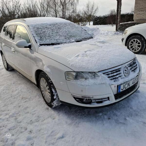 White Volkswagen Passat 2008 in Kaisiadorys, with an engine capacity of 2.00 L and mileage of 424 thousand km for 999 €, photo 2 on AUTOMOTO.COM.LV