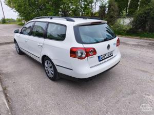 White Volkswagen Passat 2008 in Kaunas, with an engine capacity of 1.90 L and mileage of 380 thousand km for 1100 €, photo  on AUTOMOTO.COM.LV
