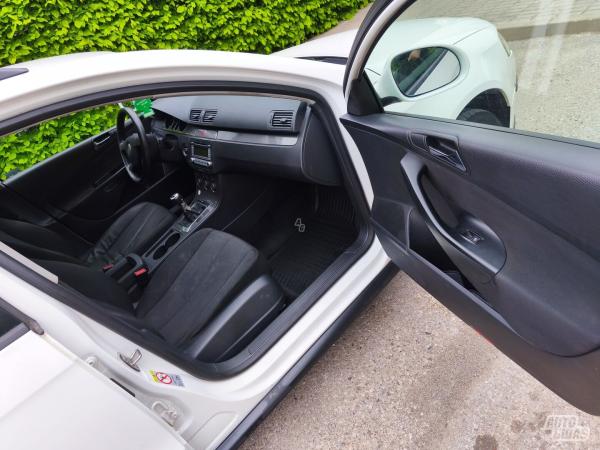 White Volkswagen Passat 2008 in Kaunas, with an engine capacity of 1.90 L and mileage of 380 thousand km for 1100 €, photo 8 on AUTOMOTO.COM.LV