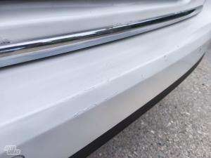 White Volkswagen Passat 2008 in Kaunas, with an engine capacity of 1.90 L and mileage of 380 thousand km for 1100 €, photo 15 on AUTOMOTO.COM.LV