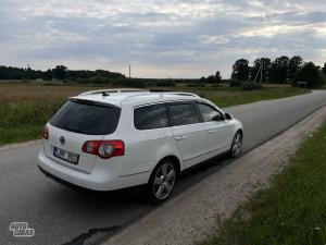 White Volkswagen Passat 2008 in Kaunas, with an engine capacity of 2.00 L and mileage of 375 thousand km for 1400 €, photo 4 on AUTOMOTO.COM.LV