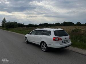 White Volkswagen Passat 2008 in Kaunas, with an engine capacity of 2.00 L and mileage of 375 thousand km for 1400 €, photo 6 on AUTOMOTO.COM.LV