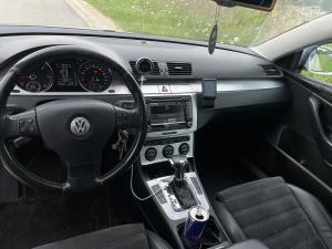 White Volkswagen Passat 2008 in Kaunas, with an engine capacity of 2.00 L and mileage of 375 thousand km for 1400 €, photo 8 on AUTOMOTO.COM.LV