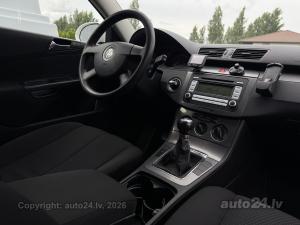 Balts Volkswagen Passat 2008 Tartu, ar dzinēja tilpumu 1.90 L un nobraukumu 0 tūkst. km par 2490 €, foto 9 vietnē AUTOMOTO.COM.LV