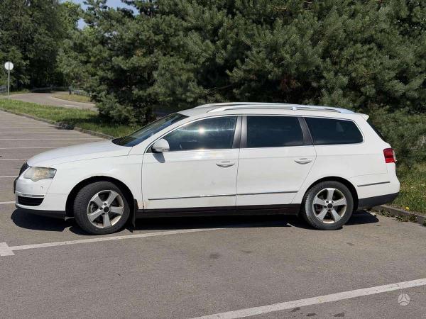 Balts Volkswagen Passat 2009 Trakai, ar dzinēja tilpumu 1.97 L un nobraukumu 270 tūkst. km par 1950 €, foto 3 vietnē AUTOMOTO.COM.LV