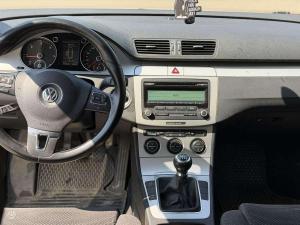 Balts Volkswagen Passat 2009 Trakai, ar dzinēja tilpumu 1.97 L un nobraukumu 270 tūkst. km par 1950 €, foto 7 vietnē AUTOMOTO.COM.LV