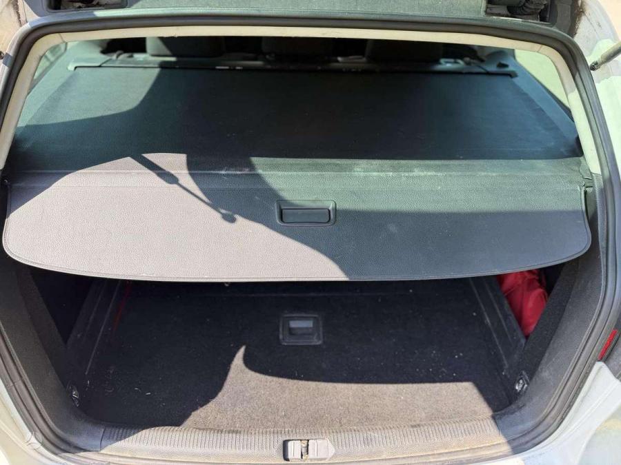 Balts Volkswagen Passat 2009 Trakai, ar dzinēja tilpumu 1.97 L un nobraukumu 270 tūkst. km par 1950 €, foto 13 vietnē AUTOMOTO.COM.LV