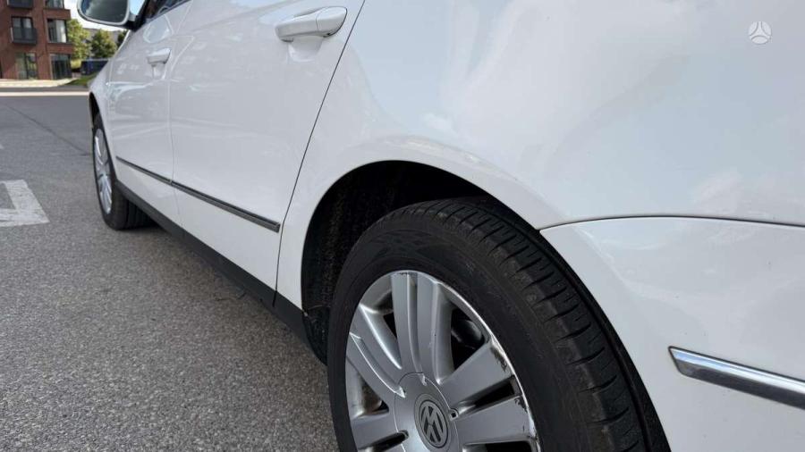 Balts Volkswagen Passat 2009 Viļņa, ar dzinēja tilpumu 1.97 L un nobraukumu 290 tūkst. km par 1500 €, foto 7 vietnē AUTOMOTO.COM.LV