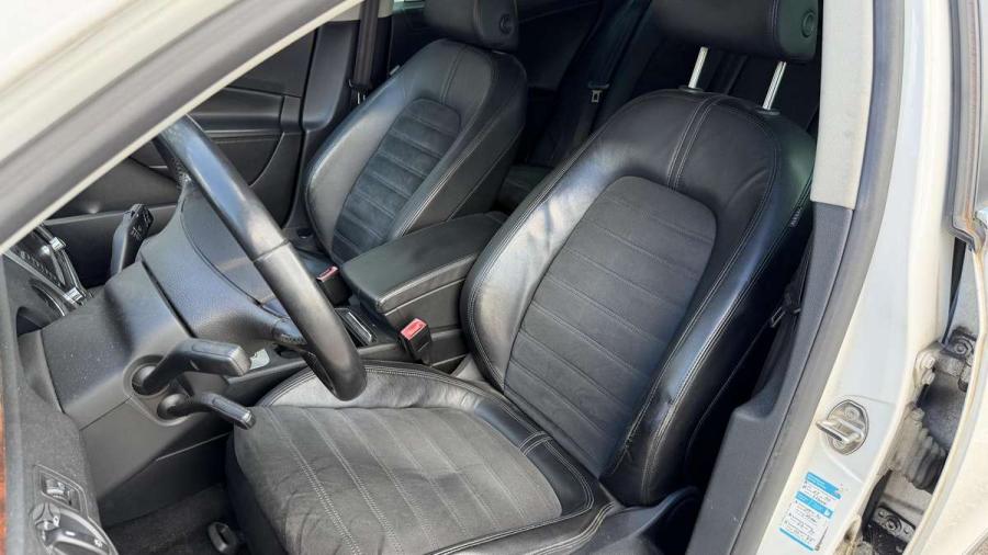 Balts Volkswagen Passat 2009 Viļņa, ar dzinēja tilpumu 1.97 L un nobraukumu 290 tūkst. km par 1500 €, foto 9 vietnē AUTOMOTO.COM.LV