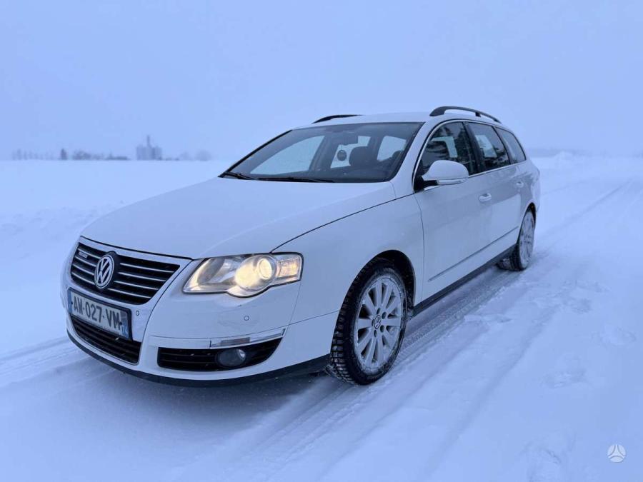 White Volkswagen Passat 2010 in Siauliai, with an engine capacity of 1.60 L and mileage of 300 thousand km for 2800 €, photo 3 on AUTOMOTO.COM.LV
