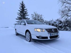 White Volkswagen Passat 2010 in Siauliai, with an engine capacity of 1.60 L and mileage of 300 thousand km for 2800 €, photo 5 on AUTOMOTO.COM.LV