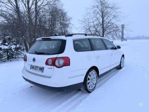 White Volkswagen Passat 2010 in Siauliai, with an engine capacity of 1.60 L and mileage of 300 thousand km for 2800 €, photo 13 on AUTOMOTO.COM.LV