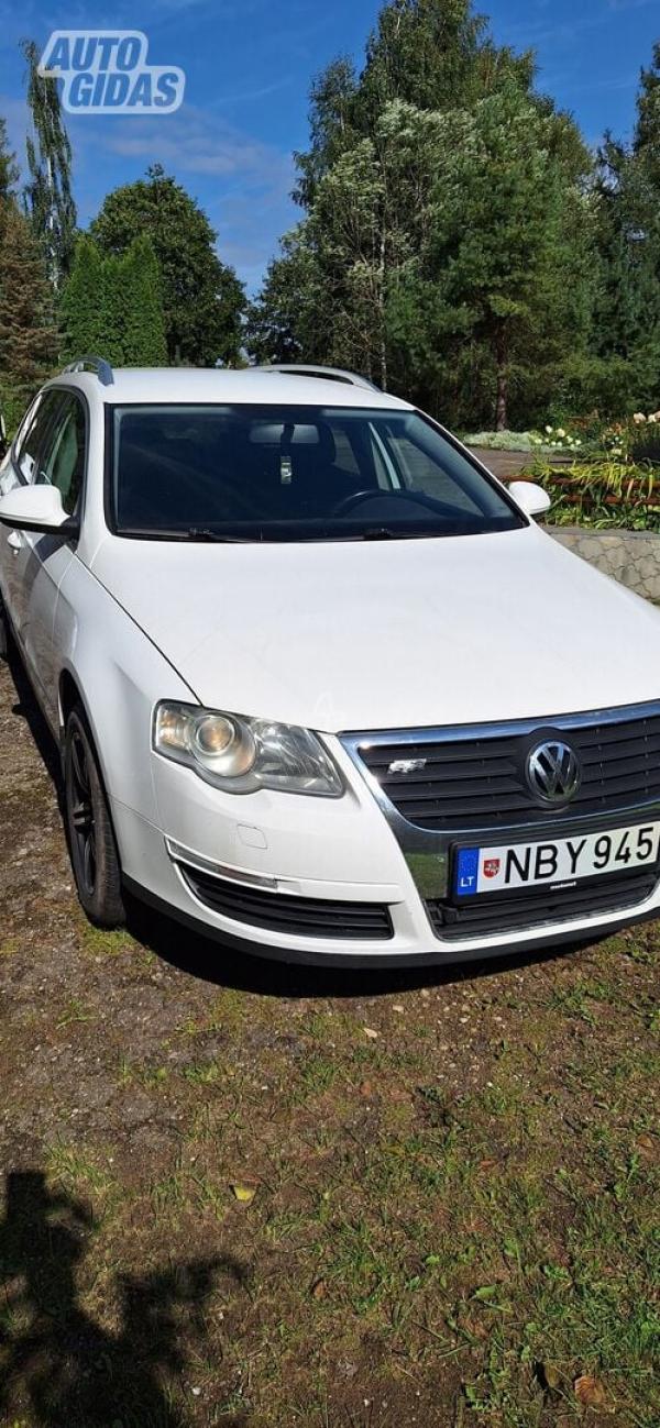 Volkswagen Passat 2010 Panevēža vietnē Balts Volkswagen Passat 2010 Panevēža, ar dzinēja tilpumu 1.40 L un nobraukumu 263 tūkst. km par 3100 €, foto 1 vietnē AUTOMOTO.COM.LV
