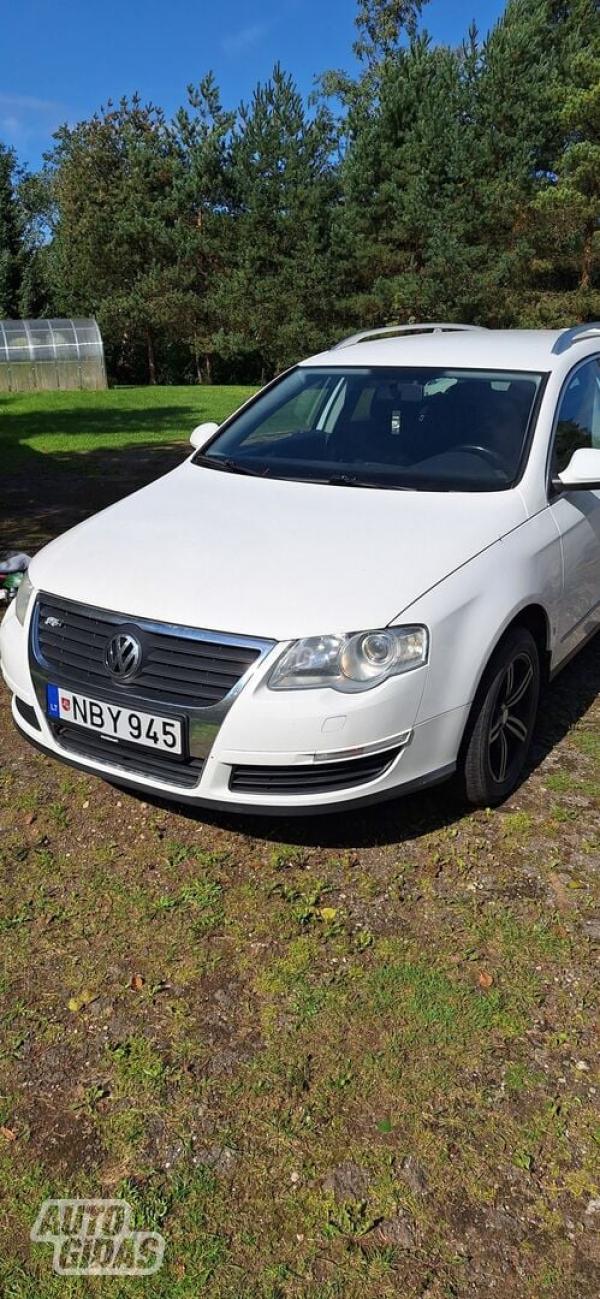 Volkswagen Passat 2010 Panevēža vietnē Balts Volkswagen Passat 2010 Panevēža, ar dzinēja tilpumu 1.40 L un nobraukumu 263 tūkst. km par 3100 €, foto 4 vietnē AUTOMOTO.COM.LV