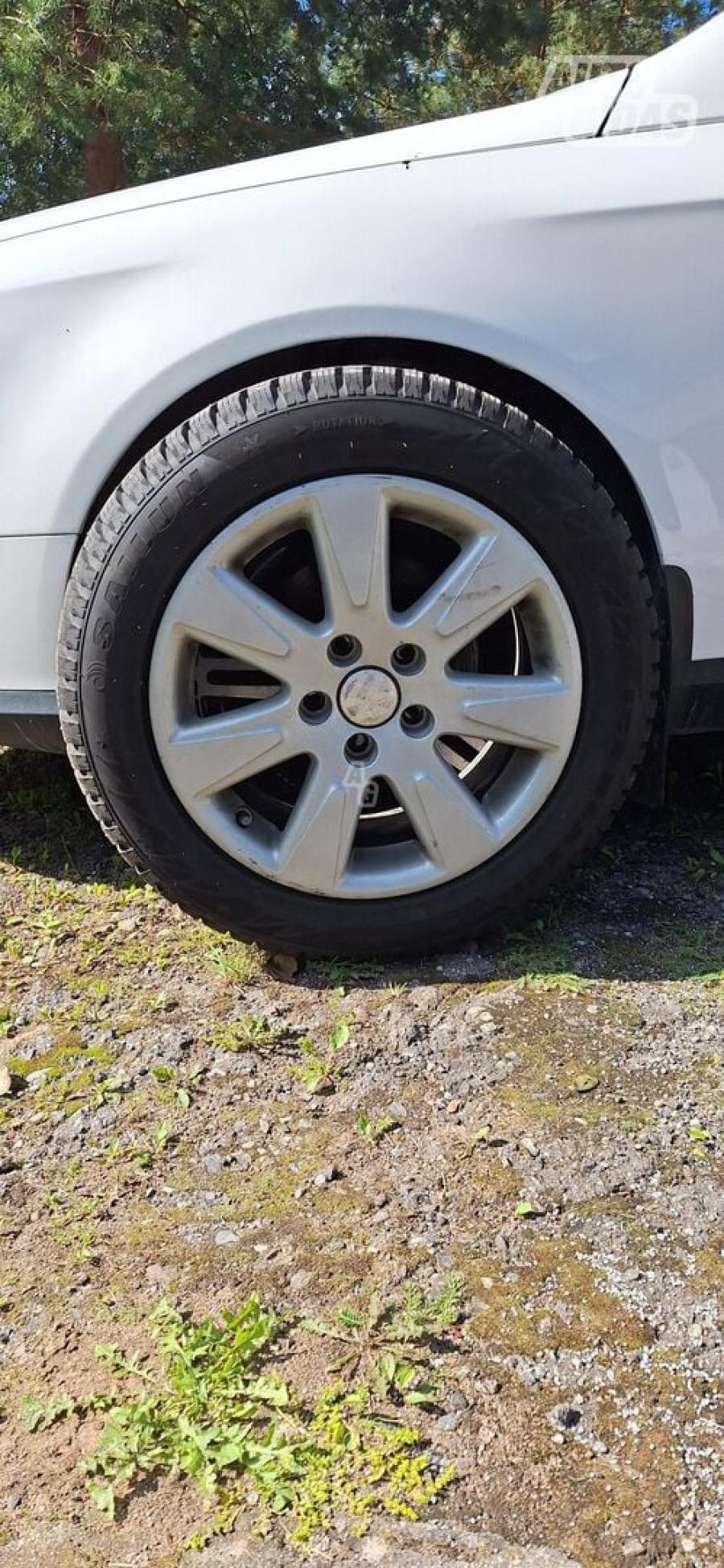 Balts Volkswagen Passat 2010 Panevēža, ar dzinēja tilpumu 1.40 L un nobraukumu 263 tūkst. km par 3100 €, foto 8 vietnē AUTOMOTO.COM.LV