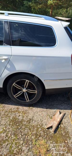 Balts Volkswagen Passat 2010 Panevēža, ar dzinēja tilpumu 1.40 L un nobraukumu 263 tūkst. km par 3100 €, foto 10 vietnē AUTOMOTO.COM.LV
