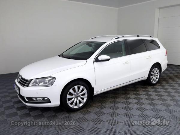 White Volkswagen Passat 2011 in Tallinn, with an engine capacity of 1.40 L and mileage of 305 thousand km for 2499 €, photo 2 on AUTOMOTO.COM.LV