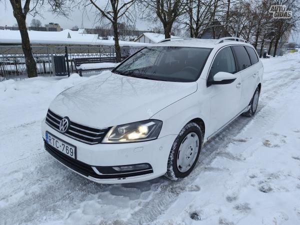 White Volkswagen Passat 2011 in Telschi, with an engine capacity of 2.00 L and mileage of 490 thousand km for 2950 €, photo 3 on AUTOMOTO.COM.LV