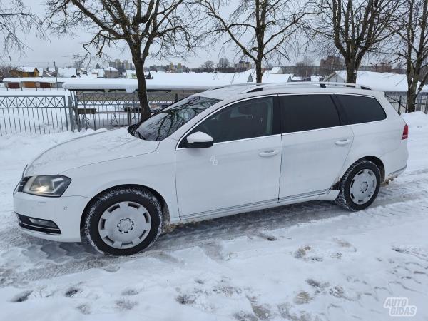 White Volkswagen Passat 2011 in Telschi, with an engine capacity of 2.00 L and mileage of 490 thousand km for 2950 €, photo 4 on AUTOMOTO.COM.LV