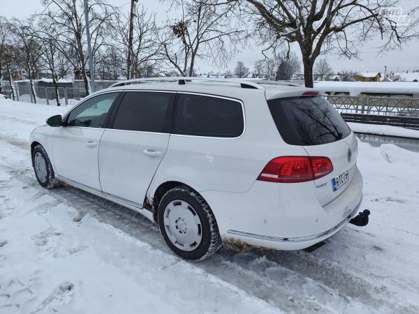 White Volkswagen Passat 2011 in Telschi, with an engine capacity of 2.00 L and mileage of 490 thousand km for 2950 €, photo 5 on AUTOMOTO.COM.LV