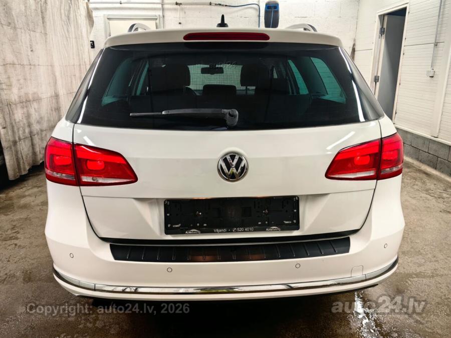 Balts Volkswagen Passat 2011 Viljandi, ar dzinēja tilpumu 2.00 L un nobraukumu 242 tūkst. km par 6190 €, foto 9 vietnē AUTOMOTO.COM.LV