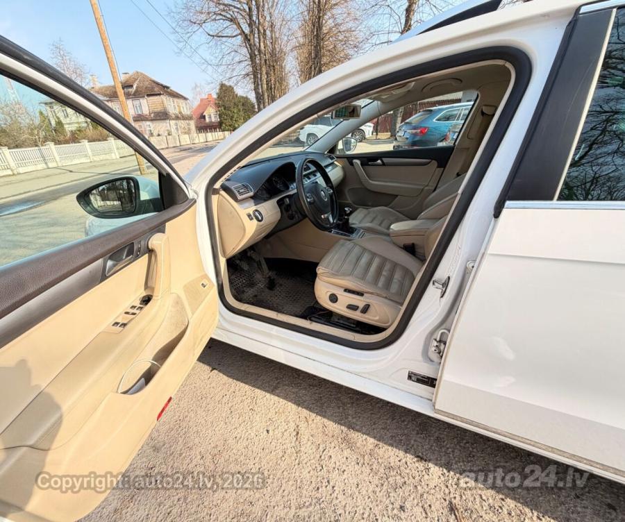 White Volkswagen Passat 2011 in Tartu, with an engine capacity of 1.40 L and mileage of 396 thousand km for 2818 €, photo 8 on AUTOMOTO.COM.LV
