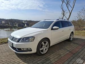 Balts Volkswagen Passat 2011 Šauļi, ar dzinēja tilpumu 2.00 L un nobraukumu 273 tūkst. km par 5850 €, foto  vietnē AUTOMOTO.COM.LV